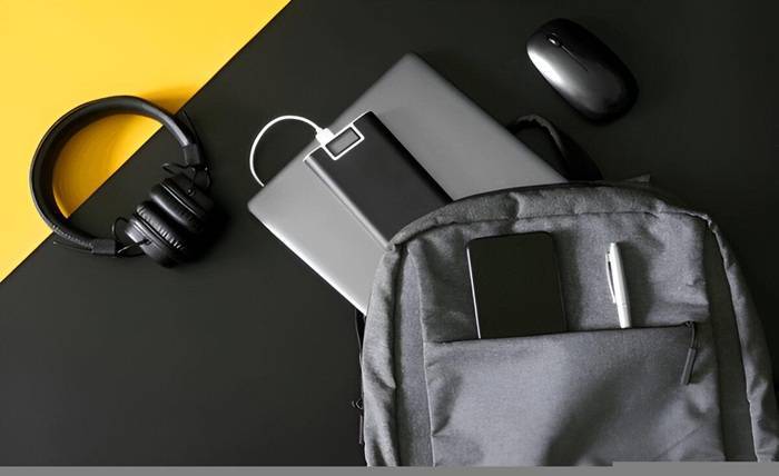 How Customized Tech Gifts Are Reinventing Employee Appreciation in Dubai